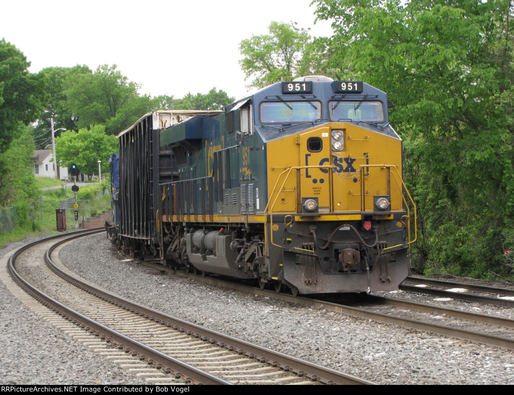CSX 951
